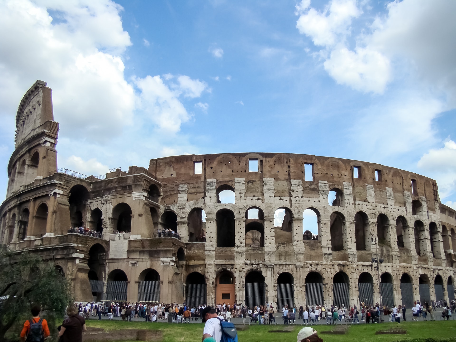 Colosseum Arena Floor Tour with Access of Roman Forum and Palatine Hill ...